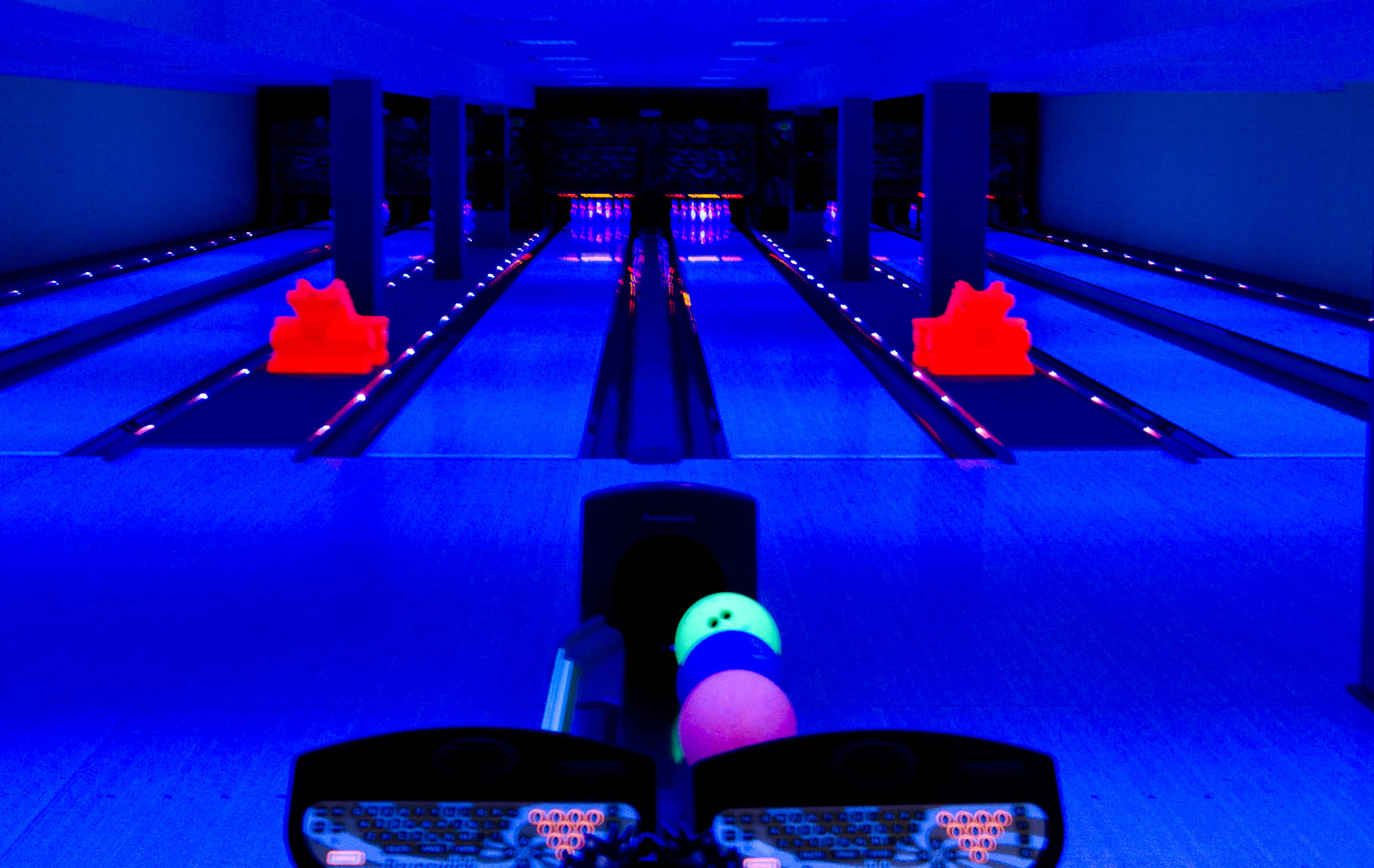 Moonlight-Cosmic-Bowling - Bowlingcenter Quellenhof